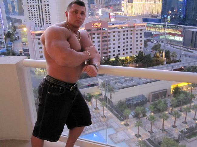 Muscle Lover: Iana Ionut "Mr. Biceps" of Romania