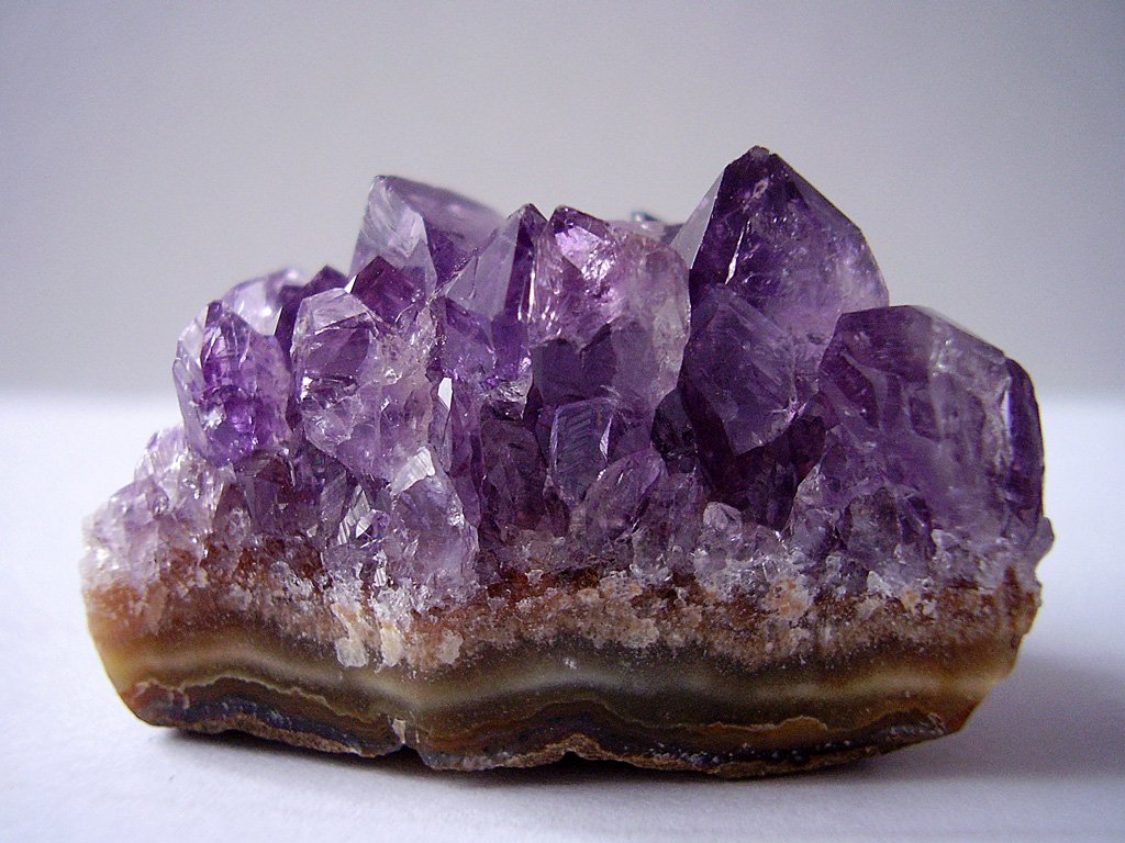 Ametist Taşı Özellikleri ve Faydaları - ELMASTONE.com