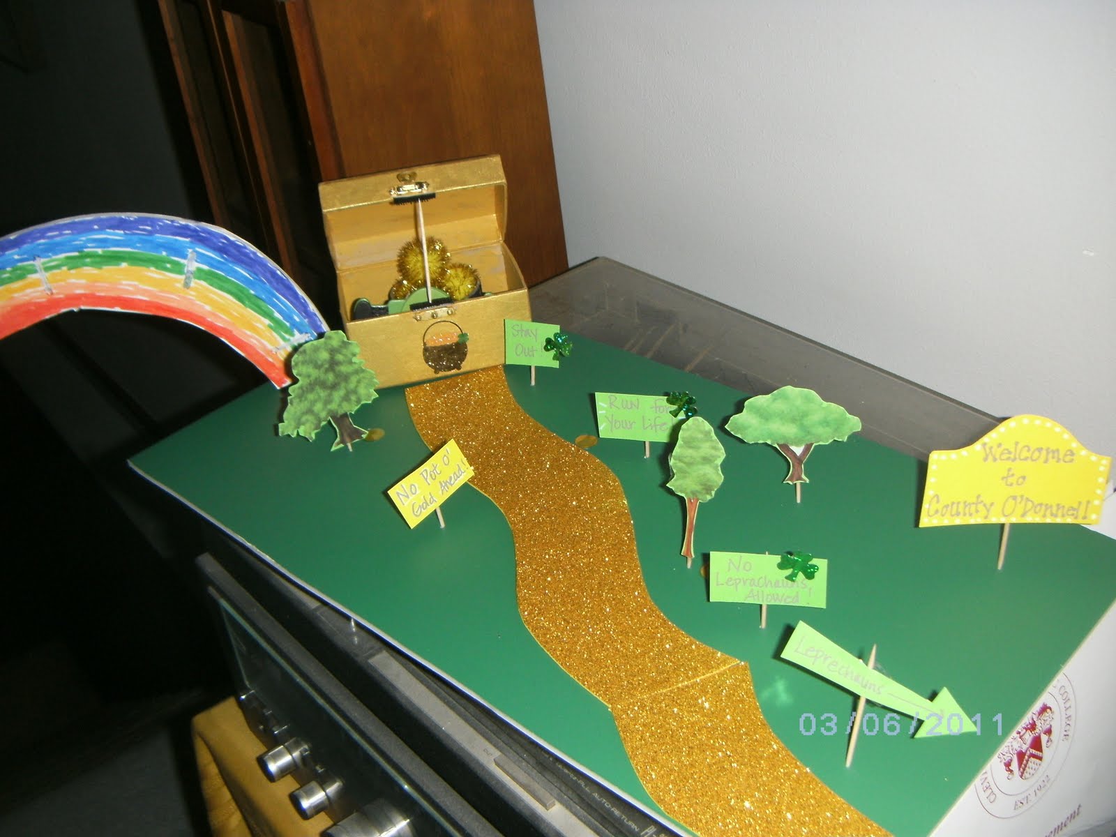 Our Completely Charmed Life...: The Leprechaun Trap!