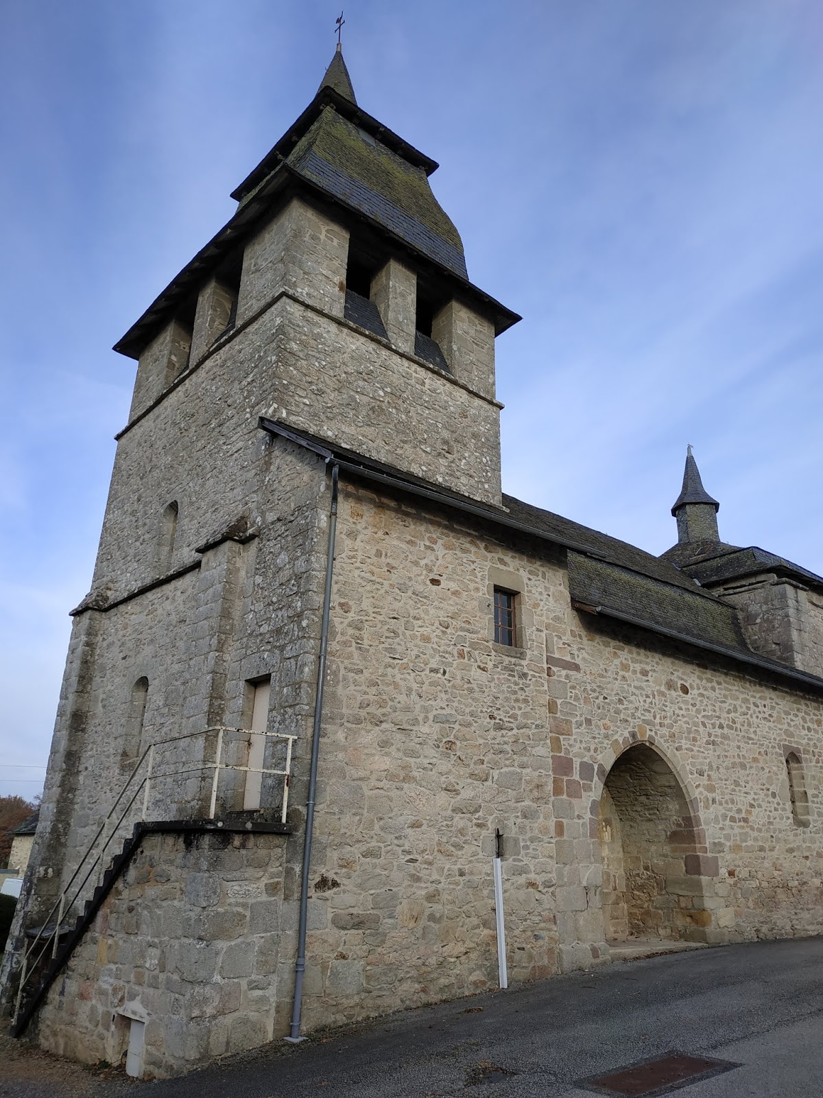 LA FRANCE DES EGLISES FRANCE OF CHURCHES: SAINT-MEXANT