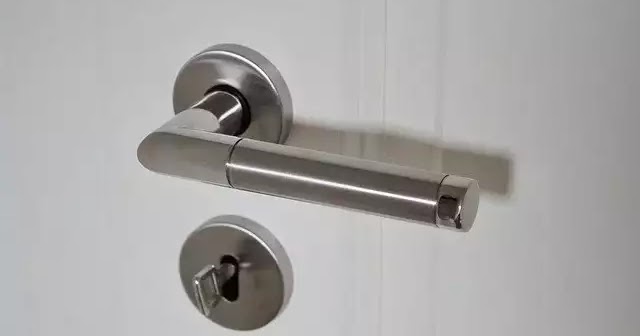 Simple Tips in Choosing a Door Handle | The Life of Elisa