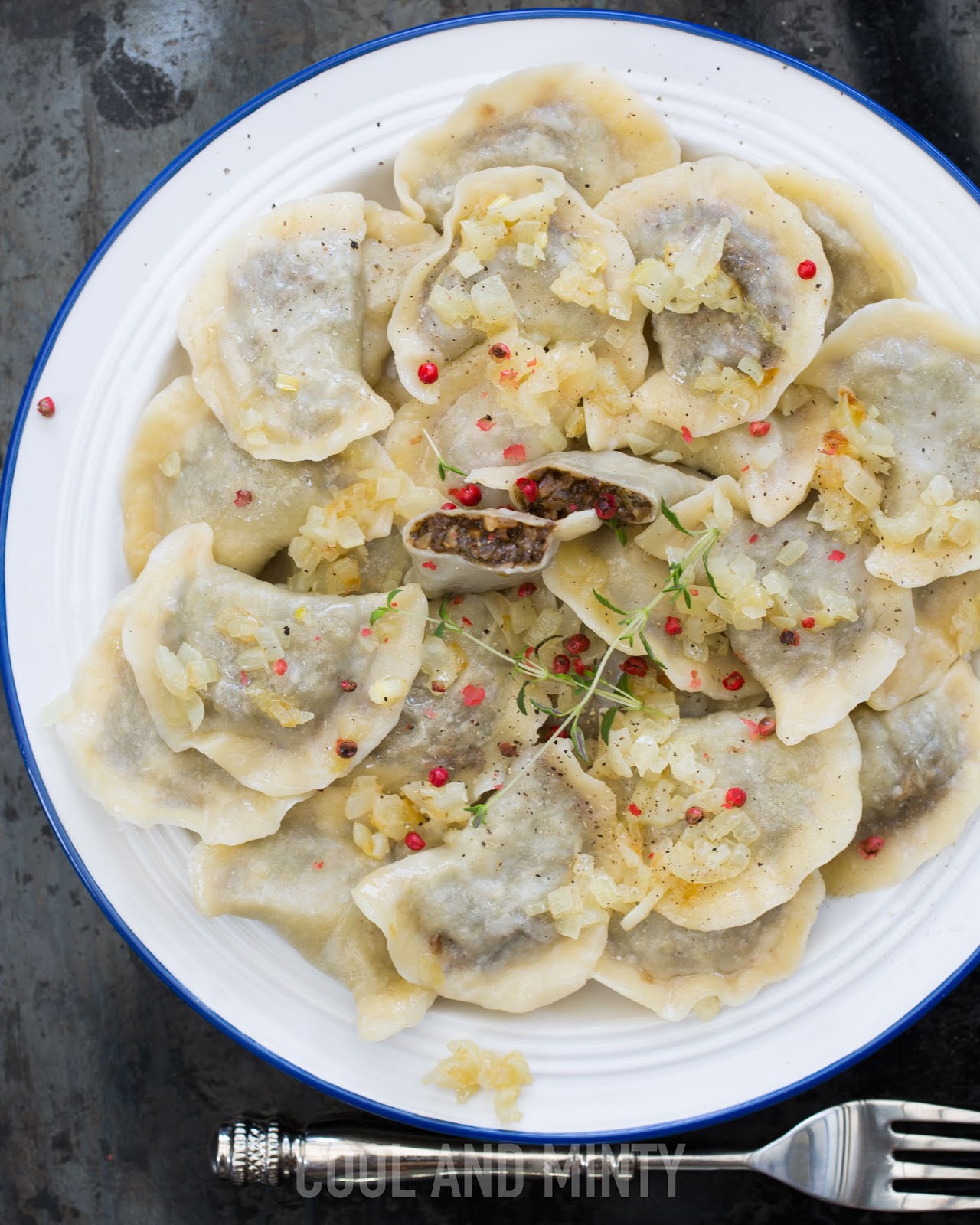 PIEROGI Z KAPUSTĄ I GRZYBAMI | COOL & MINTY