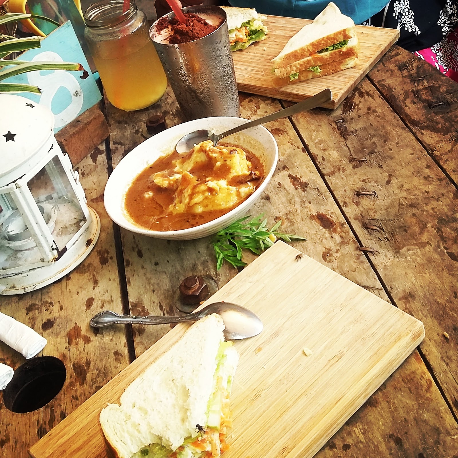 Akar Lima | The Best Home Cafe & BnB in Kulim