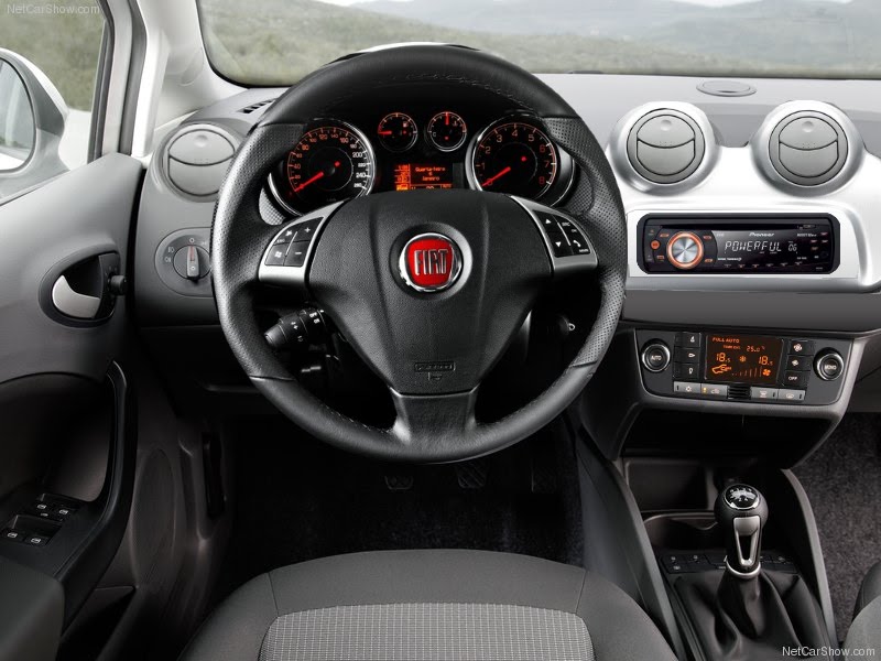 Lucas Pinheiro Design: Novo Palio