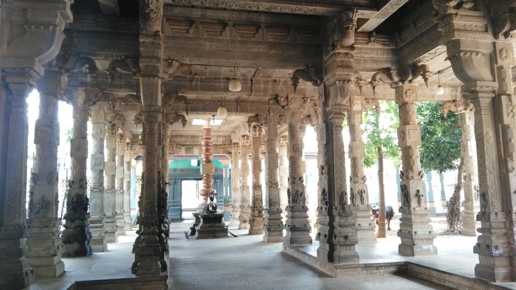 Tamilnadu Tourism: Padaleeswarar Temple, Cuddalore