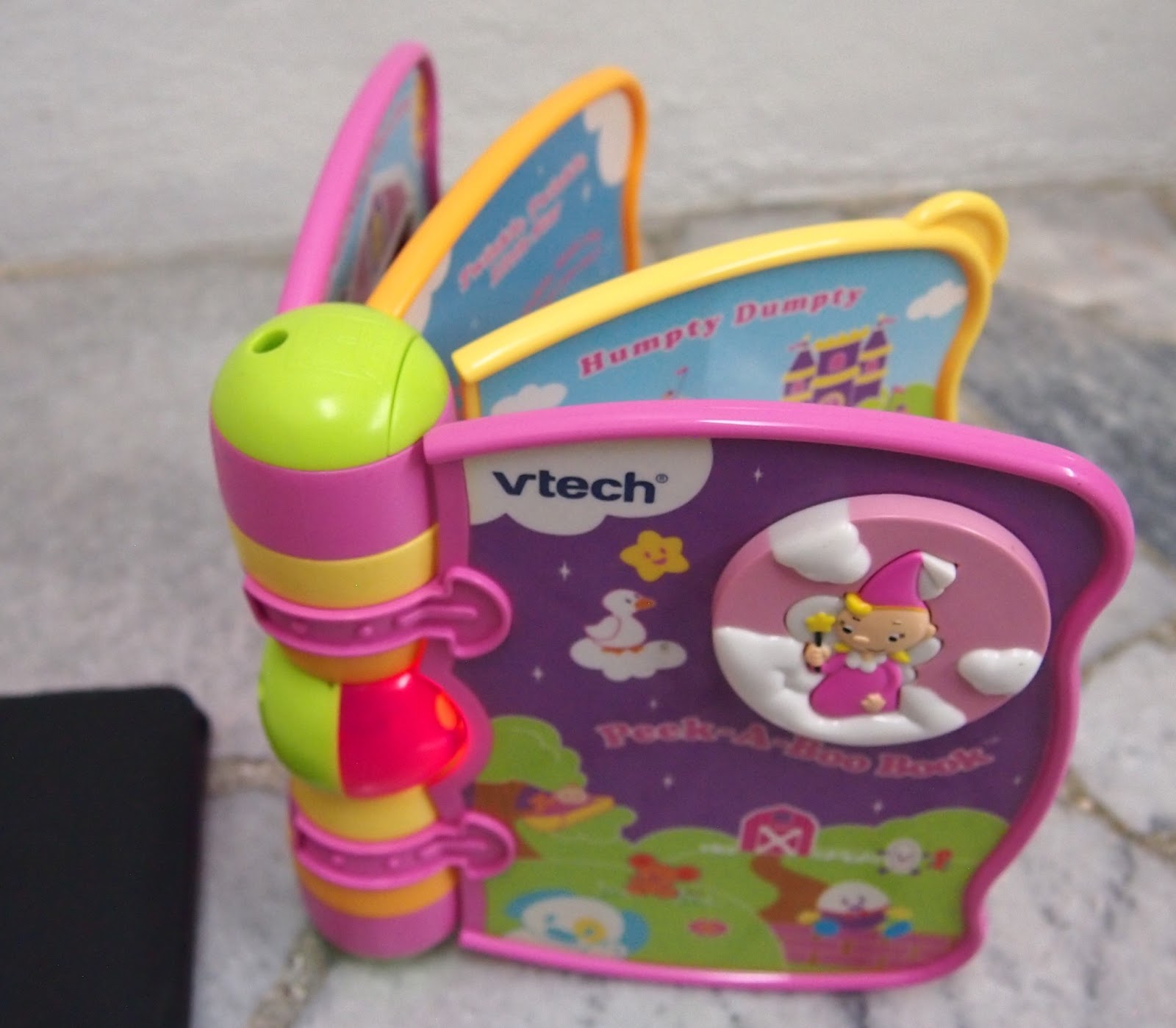 JuaiMurah: Vtech Peek A Boo Book
