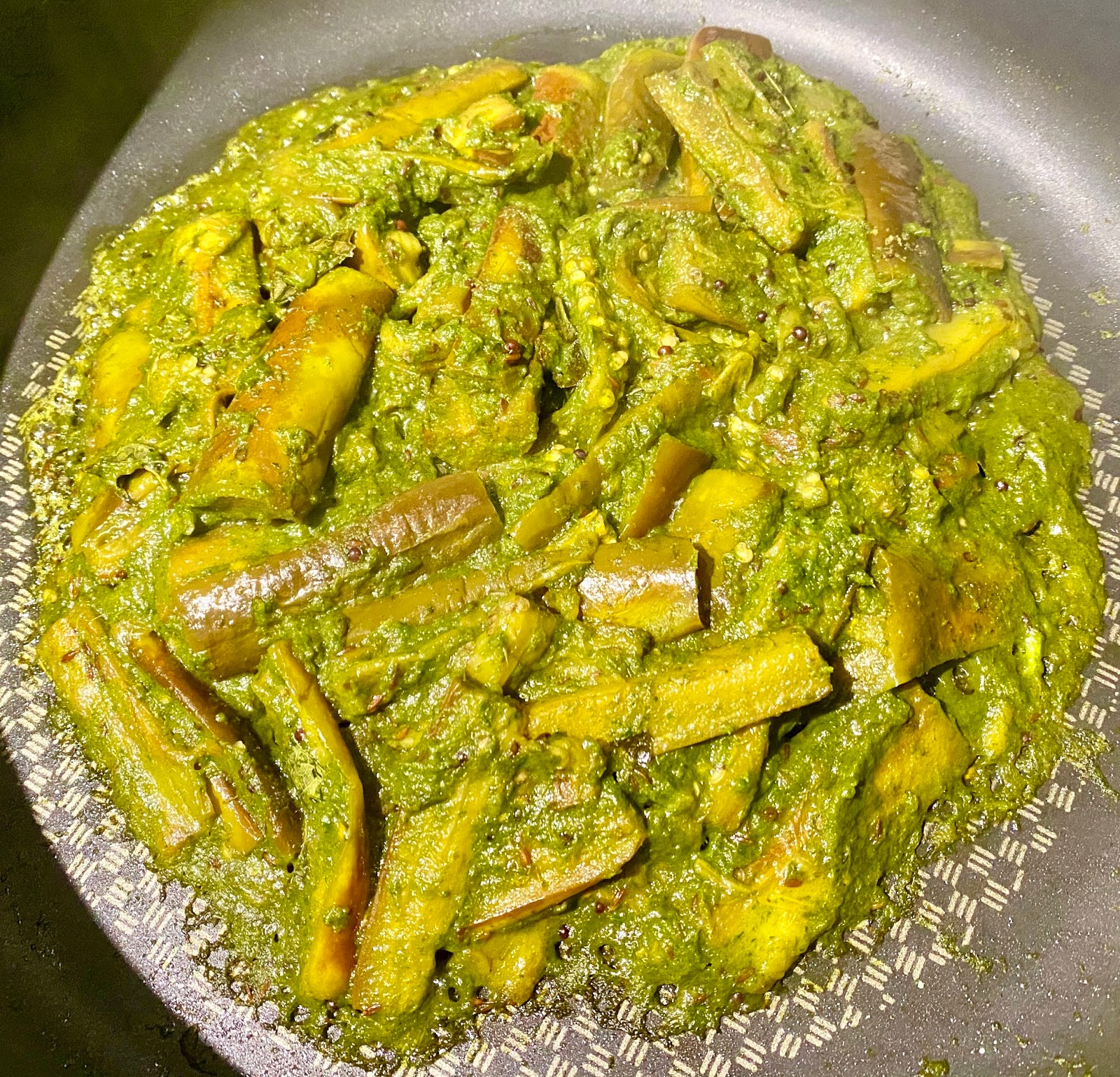 Spoons n Ladles : Vonkaya Kothimira Karam Koora (Egg Plant cooked in a ...