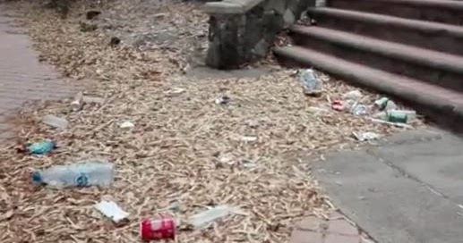 Suciedad en los alrededores del campo Juan Guedes