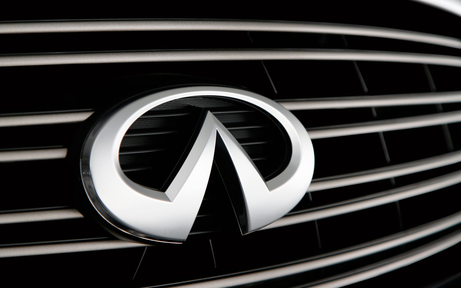 Car Logos: Infiniti Logo