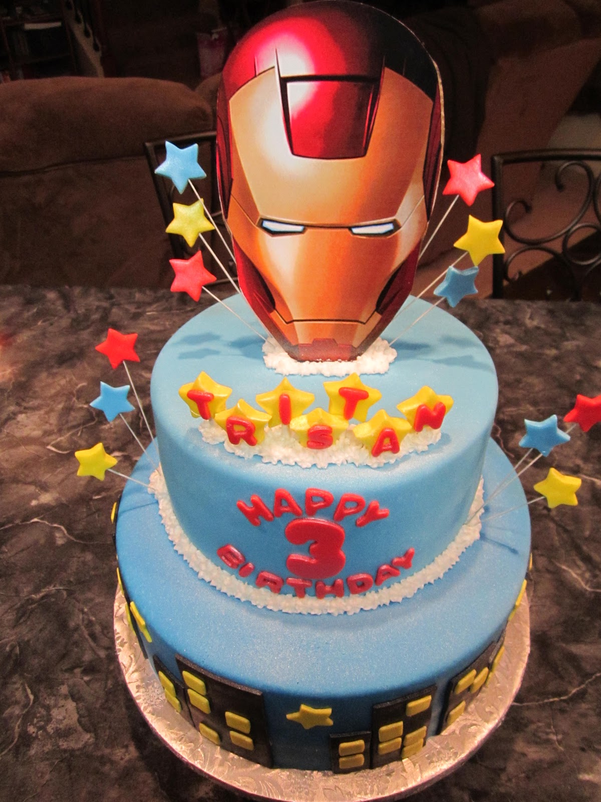 MyMoniCakes: Iron Man Cake