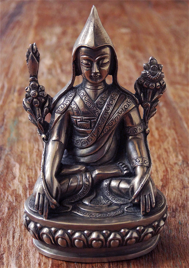 Thokcha, Tibetan Amulets, Tibetan & Himalayan Ritual Art: August 2011