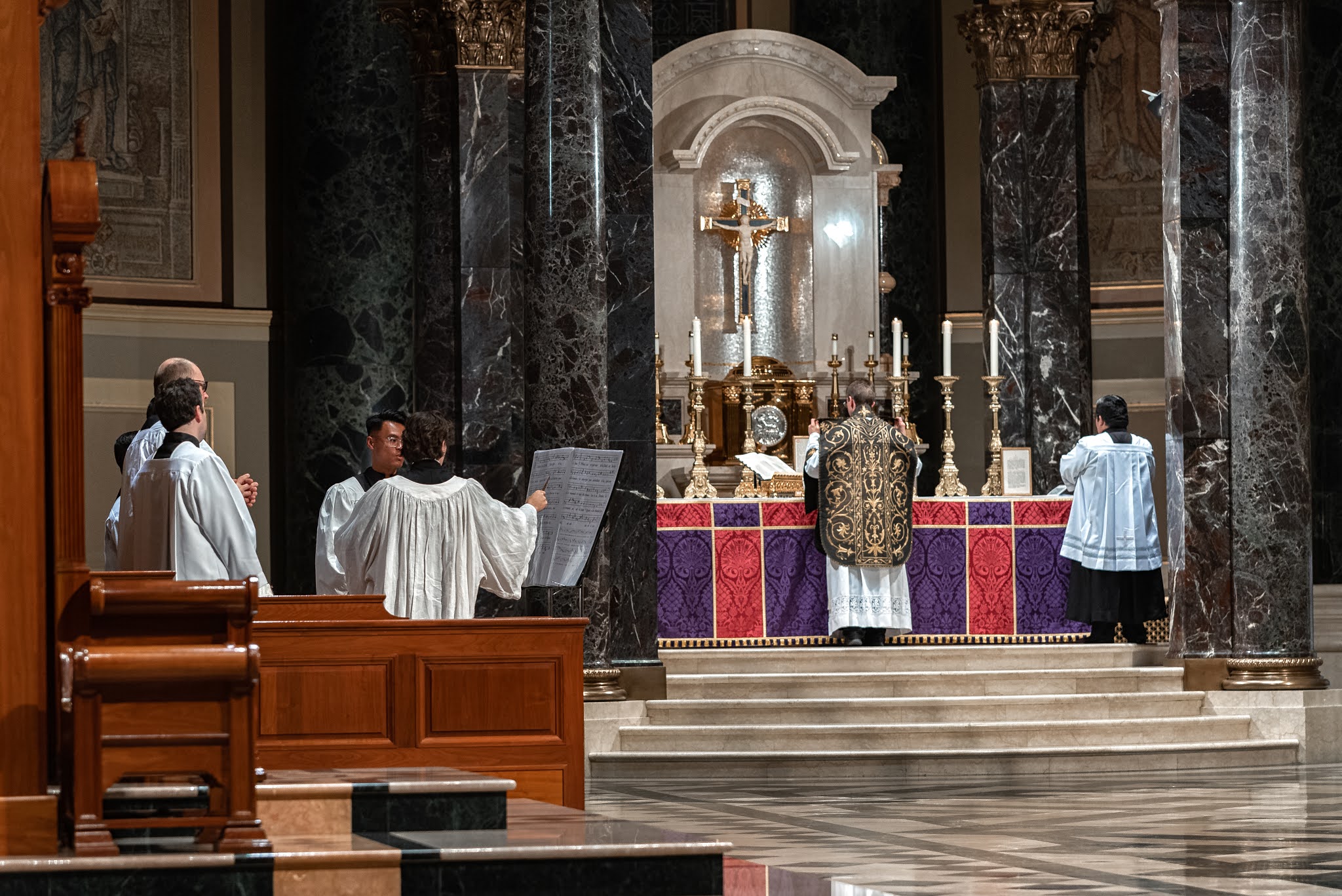 New Liturgical Movement: Are Women Permitted to Sing the Propers of the ...