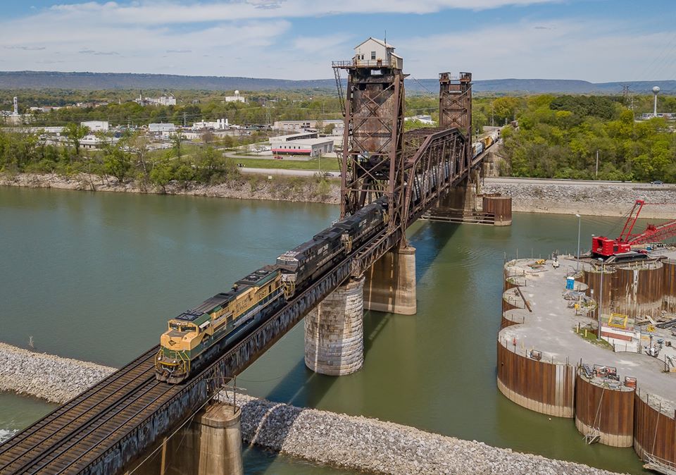 Industrial History: NS/CNO&TP/Sou/CS "Tenbridge" over Tennessee River ...