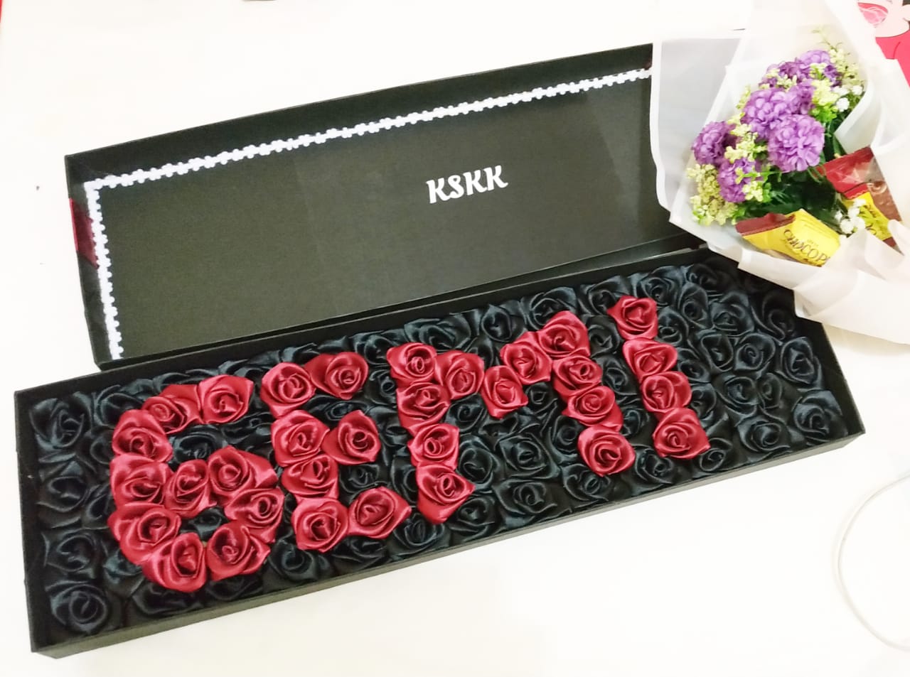 Bunga Wisuda Tangerang I Bunga Box FF65 - Jual bunga handmade