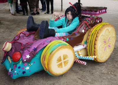 Calvin's Canadian Cave of Coolness: Little Jem Is A Cosplaying Genius