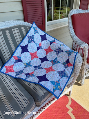 Jayne's Quilting Room: Mini-Quilt Parade