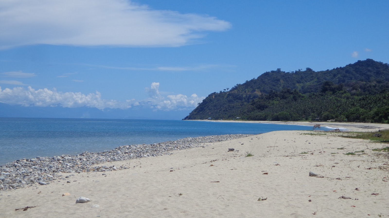 Beach Bumming in Dipaculao, Aurora - The Wandering Juan