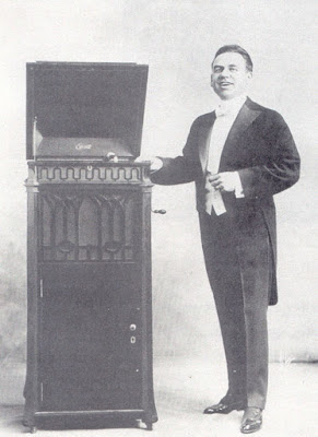 Papeles sueltos: Cuando aprendimos a escuchar discos