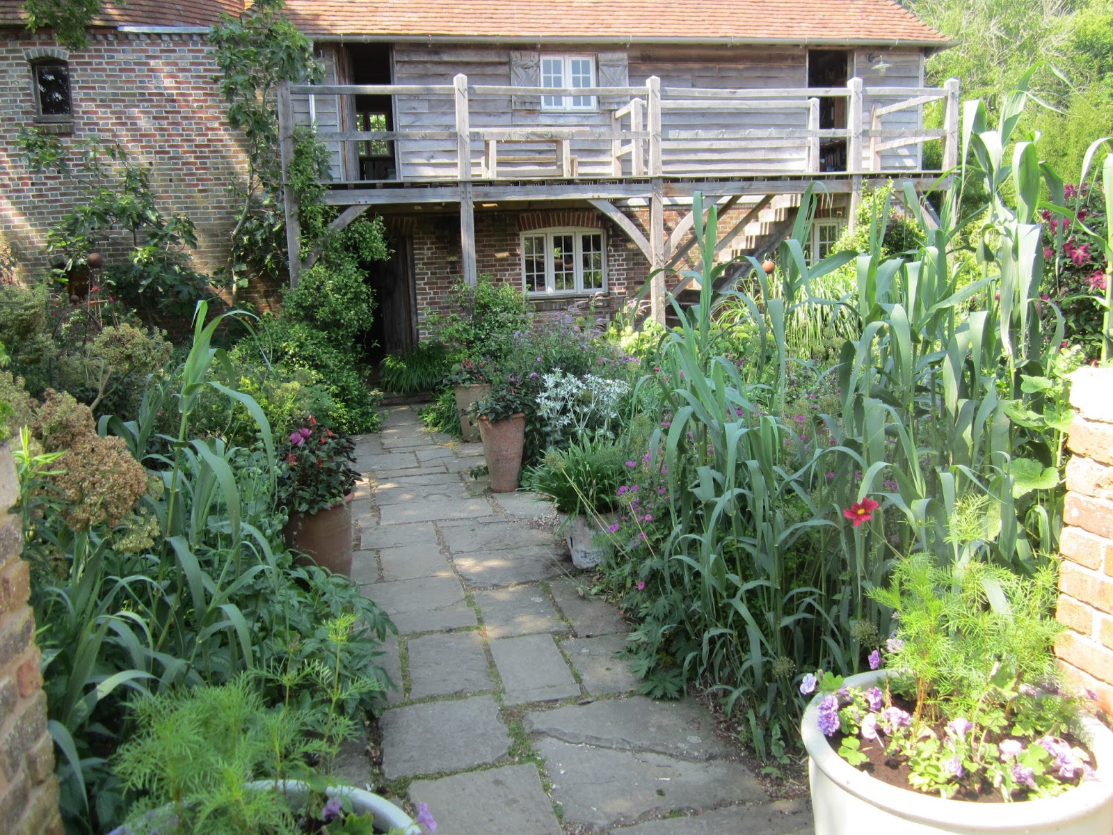 thevictoriangardener: Perch Hill Garden
