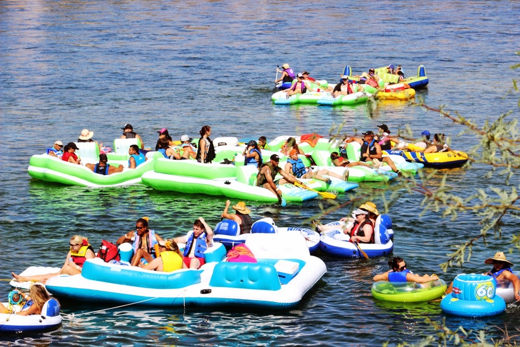 Laughlin Buzz: River Regatta 2014 Float Photos Part1