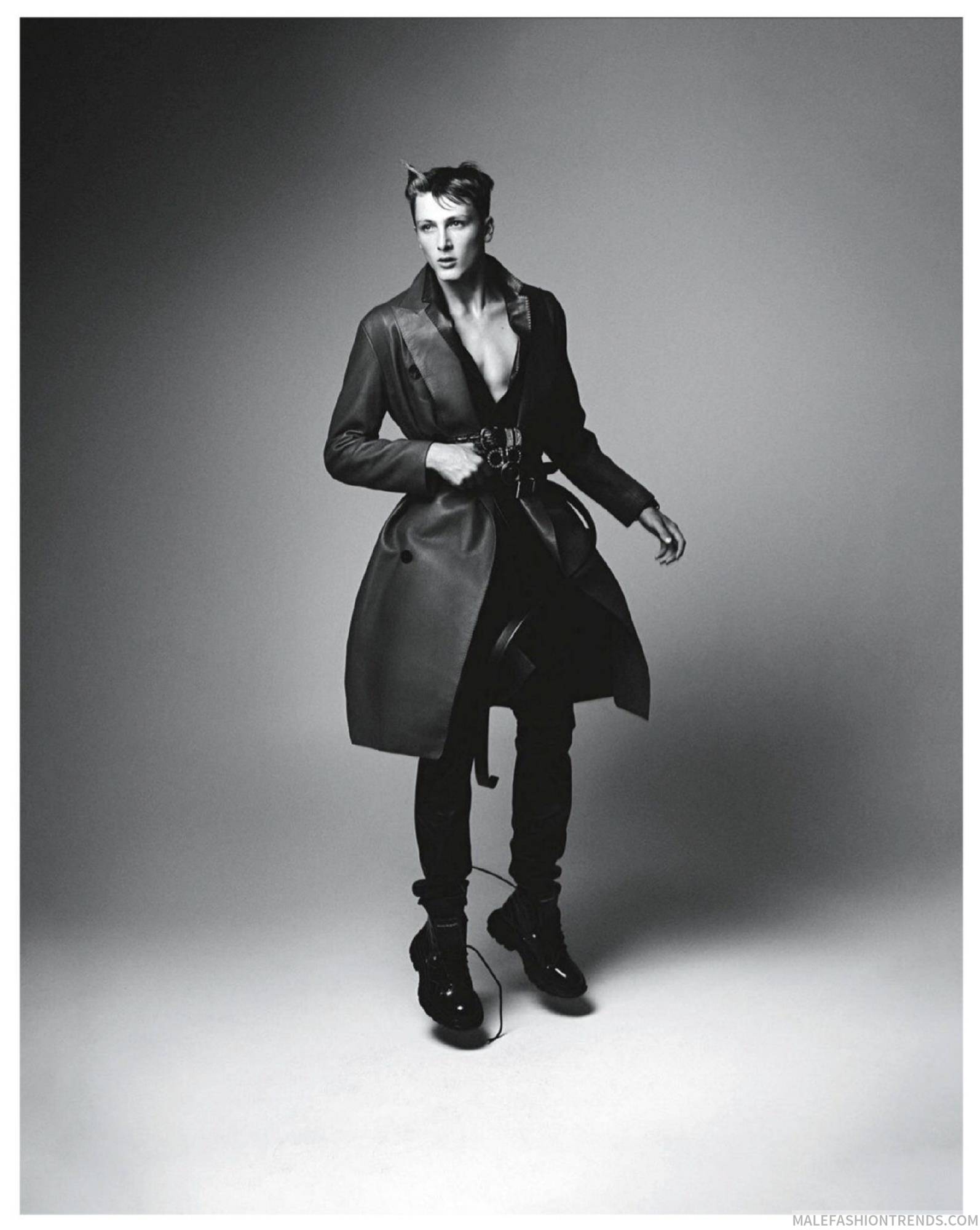 Luke Robson para GQ Australia en fotos de Georges Antoni