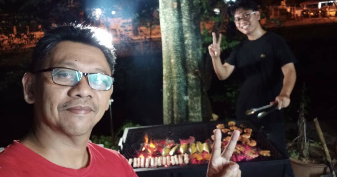 Yan's Family, Frens, Travel, And Food Journal: BBQ sama family