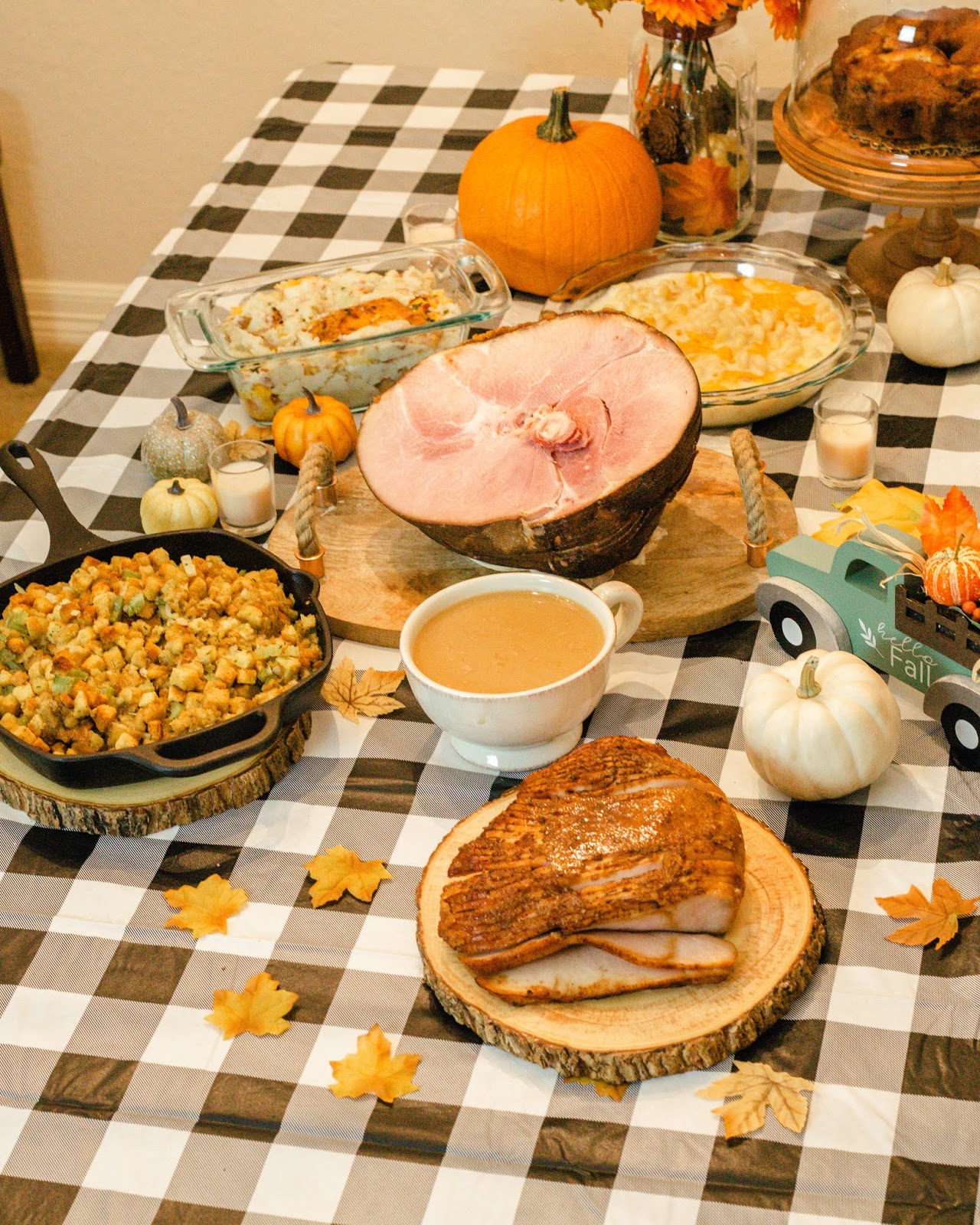 How To Make Friendsgiving Easy For Everyone — New Mom in a New Era