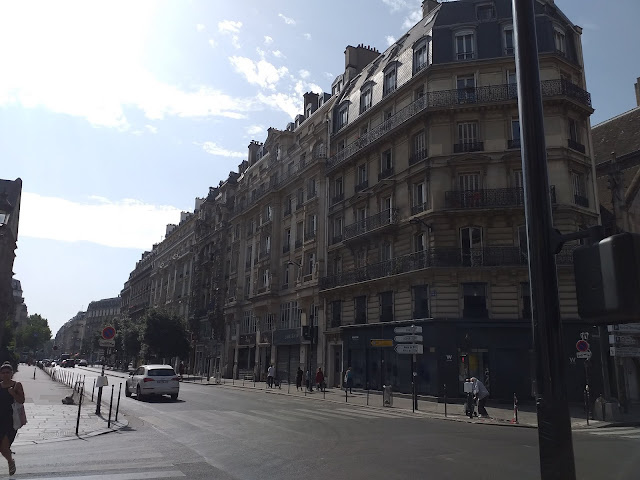 (PEL)AS RUAS DE PARIS