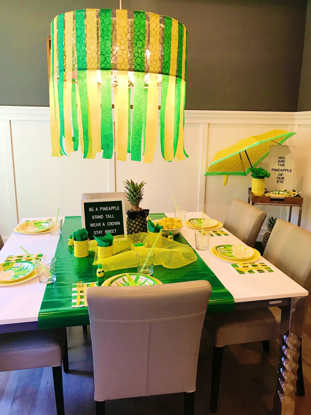 michelle paige blogs: Pineapple Party