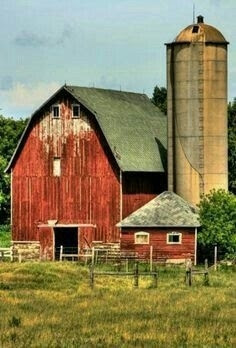 33 Amazing Red Barn Building Design Ideas | ARA HOME