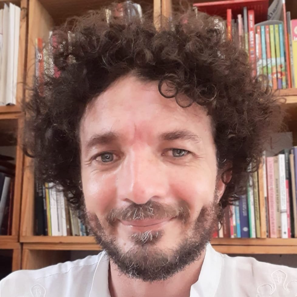 Quando a palavra não faz parte da política, por Alexandre Lucas*