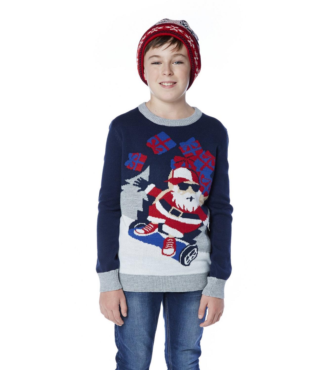 Boss Model Juniors: BOSS Juniors hanging out at Express Gifts