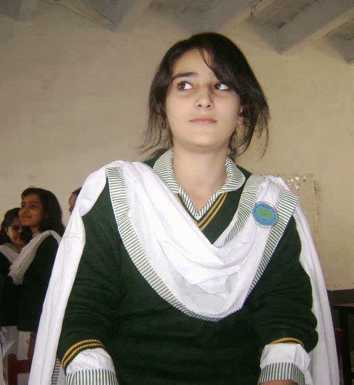 Pakistani Girls: Beautiful Real Pakistani College Girls