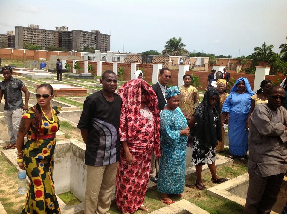 Photos: Yeni Kuti, Wife, Others Attend Femi Segun’s Burial - Gistmania