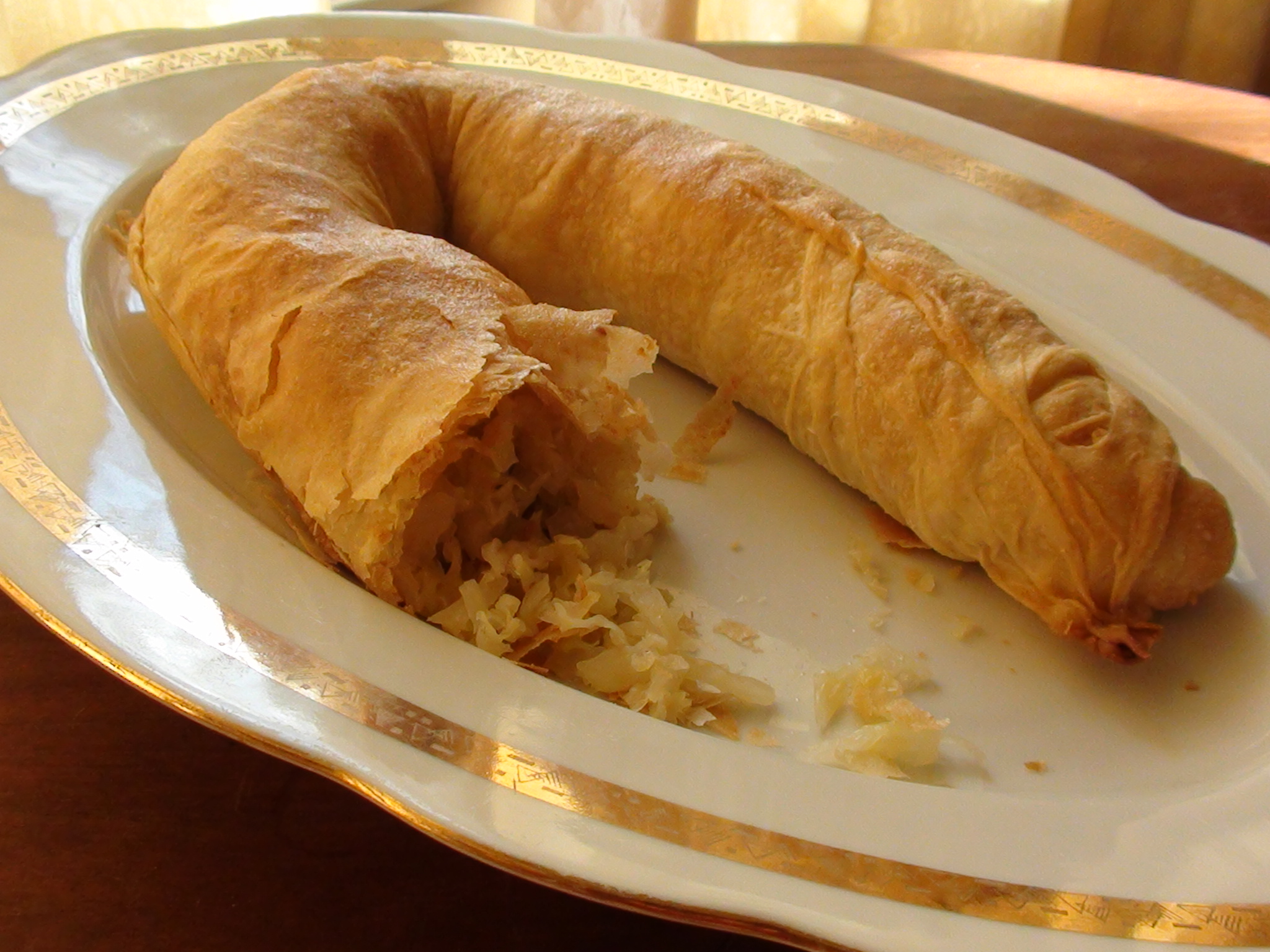 zsuzsa is in the kitchen: HUNGARIAN CABBAGE STRUDEL – KÁPOSZTÁS RÉTES
