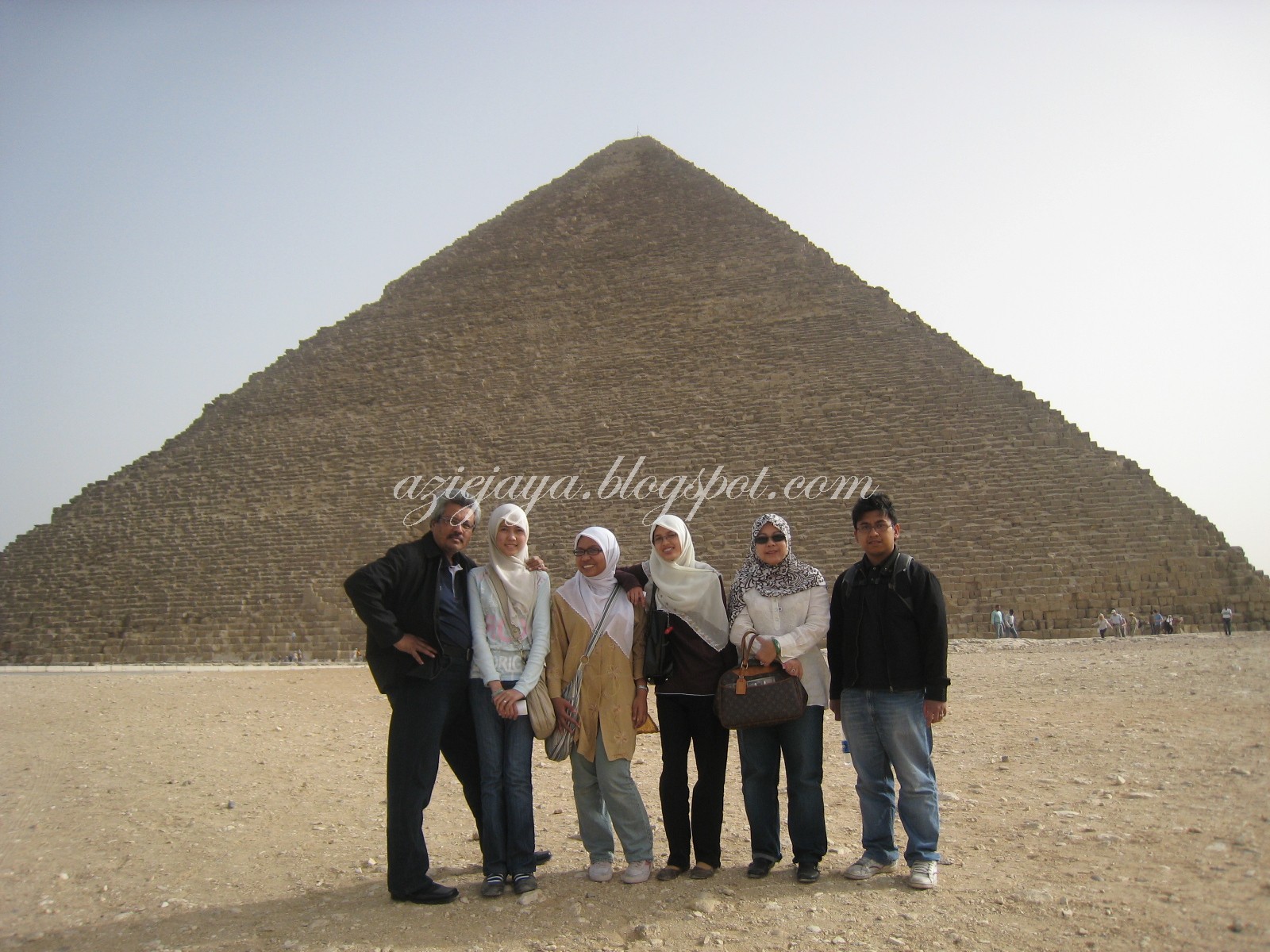 Pyramid Yang Mengagumkan - Azie Kitchen