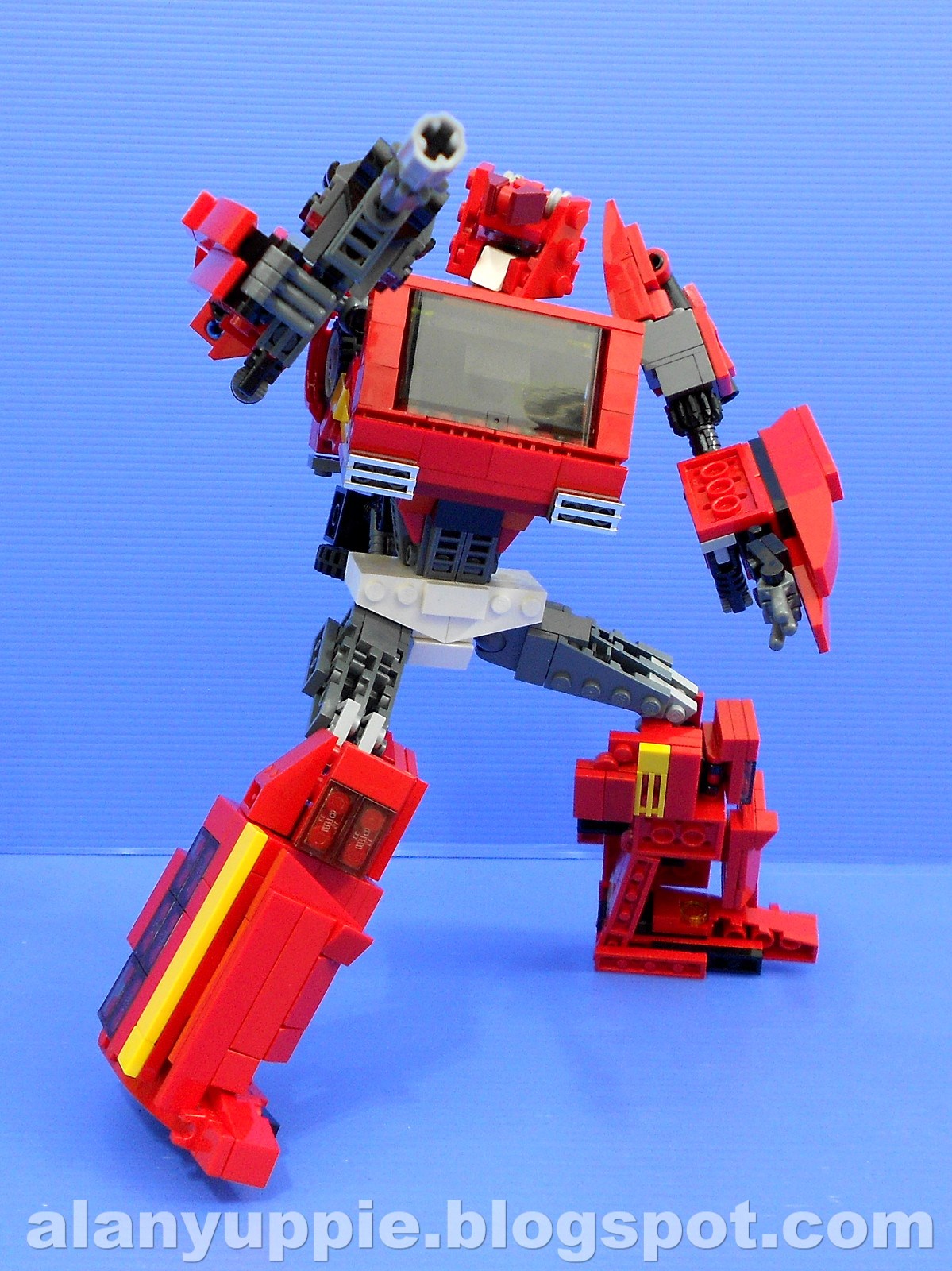 Alanyuppie's LEGO Transformers: LEGO Ironhide and Ratchet Part 2 - Bot ...