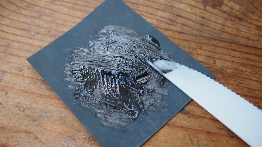 Cheap and easy DIY guitar nut lubricant | DIY Strat (and other guitar ...