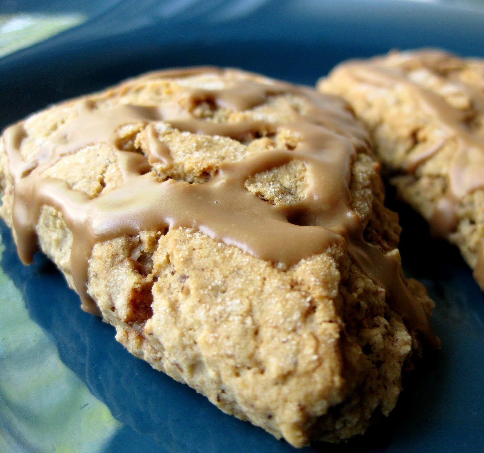 This Gluten-free Life : Maple Oat Nut Scones