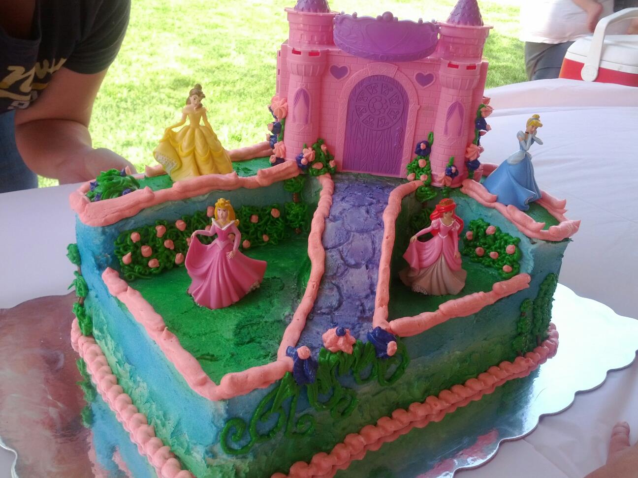 Sweet Cheeks Cakes & Things