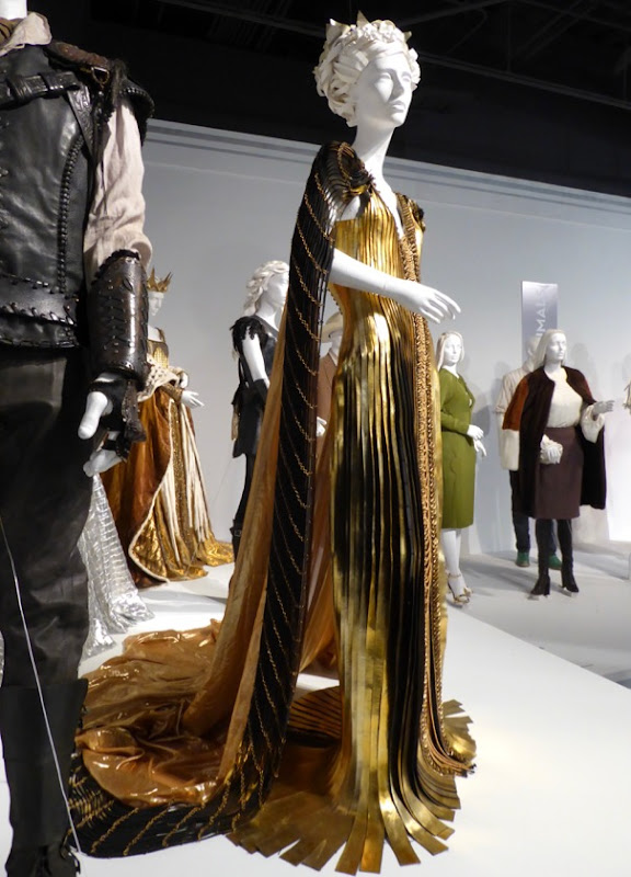 Hollywood Movie Costumes and Props: The Huntsman: Winter's War movie ...