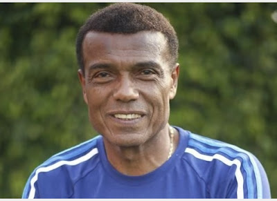 Teófilo cubillas: "No podemos vivir siempre recordando a los mismos ...