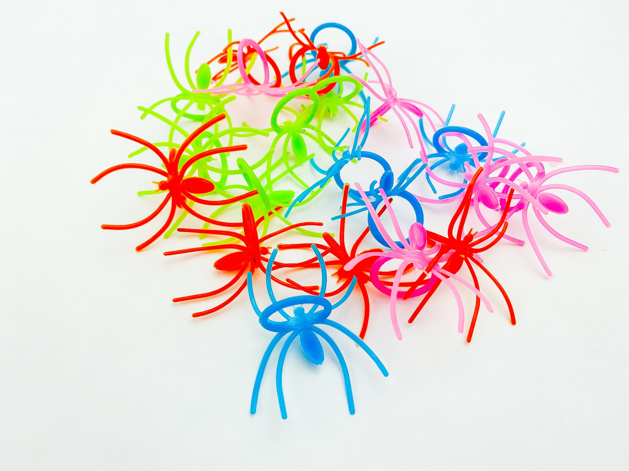 How to Make a Spider Sorting Bin for Fun Minibeast Sensory Play