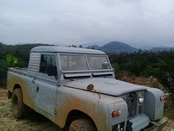 Classic Landy Rover From Malaysia - LAPAK MOBIL DAN MOTOR BEKAS