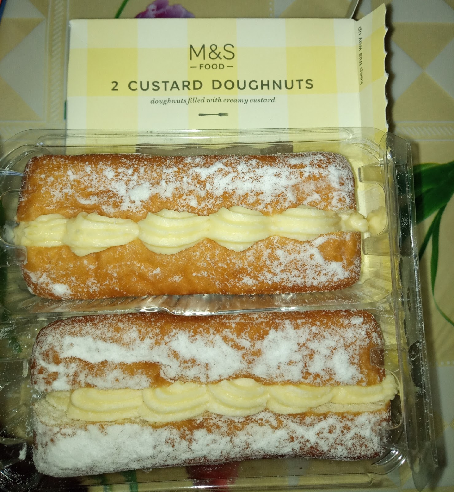 Supersupergirl's Food Reviews: [Review] M&S Marks and Spencers Custard ...