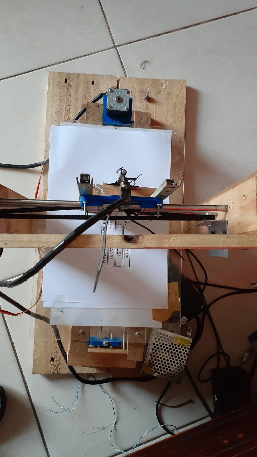 mencoba membuat CNC rakitan dengan kayu jati belanda, bekas kotak buah ...