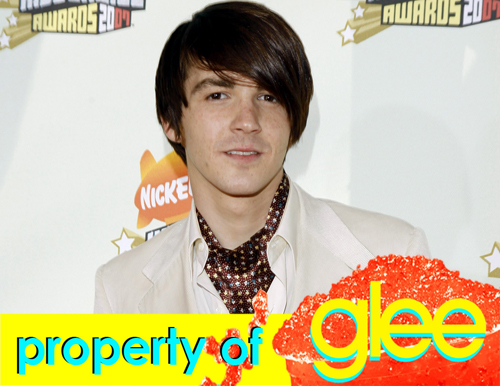DRAKE BELL DICE: ''LAS CANCIONES DE GLEE SON DESASTRES'' ~ Property of Glee
