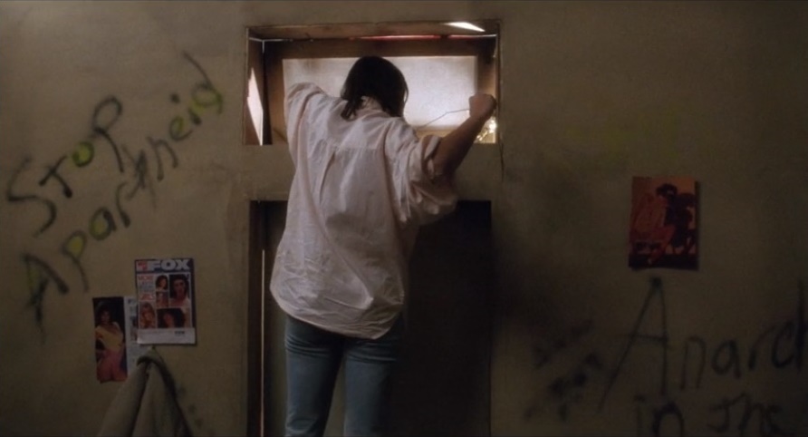 The Bloody Pit of Horror: Munchies (1987)