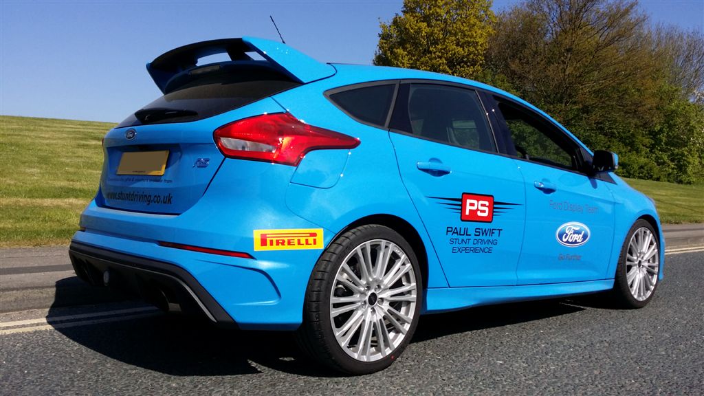 The Green I Signs Blog: Ford Focus ST & Ford Focus RS graphics supplied ...