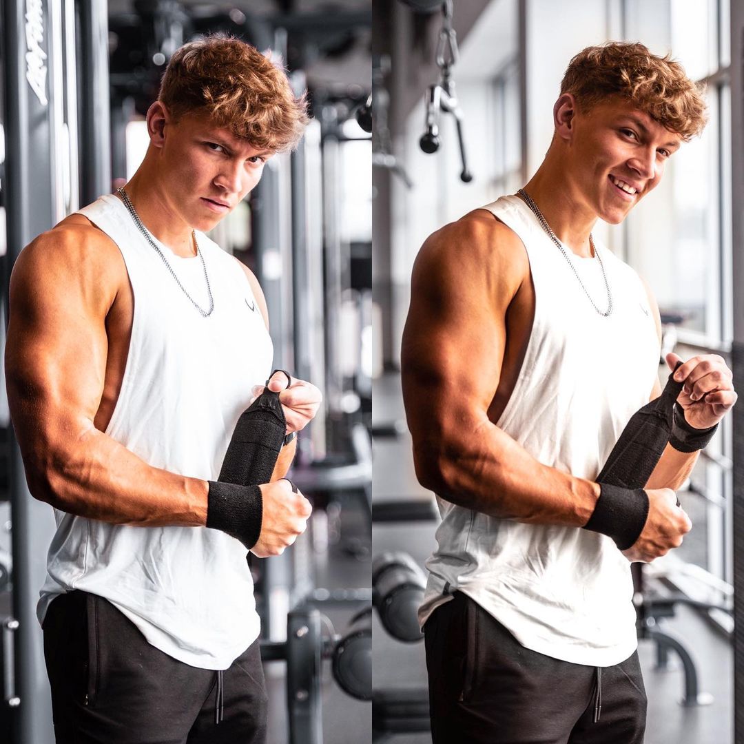 the beauty of male muscle: Marshall